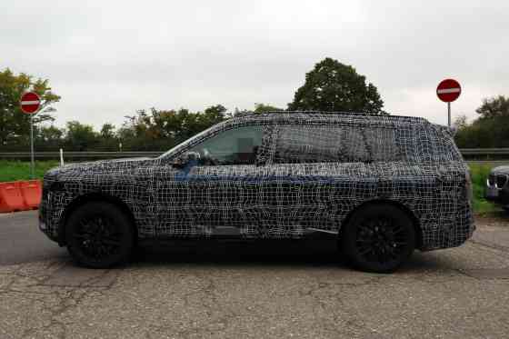 SPIED: Next-generation BMW X7 to spawn iX7 EV variant? - Auto News