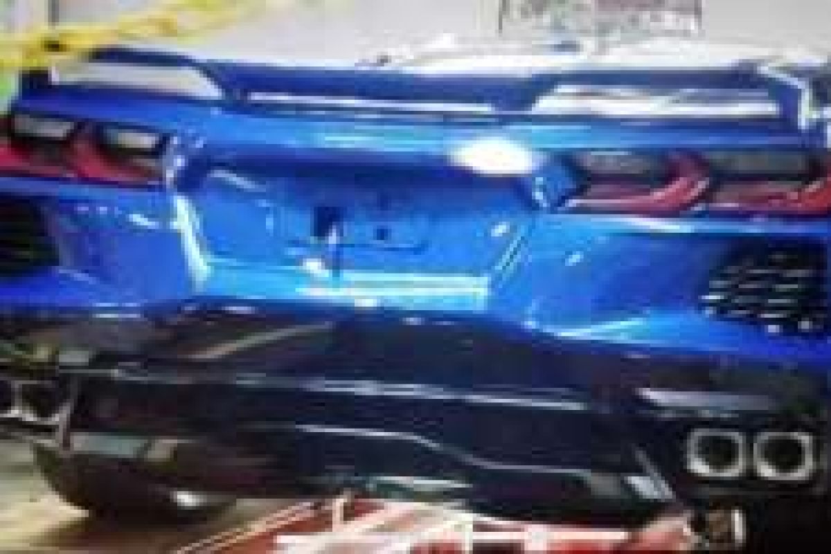 Is this the sexy back of the all-new Corvette C8? - Auto News