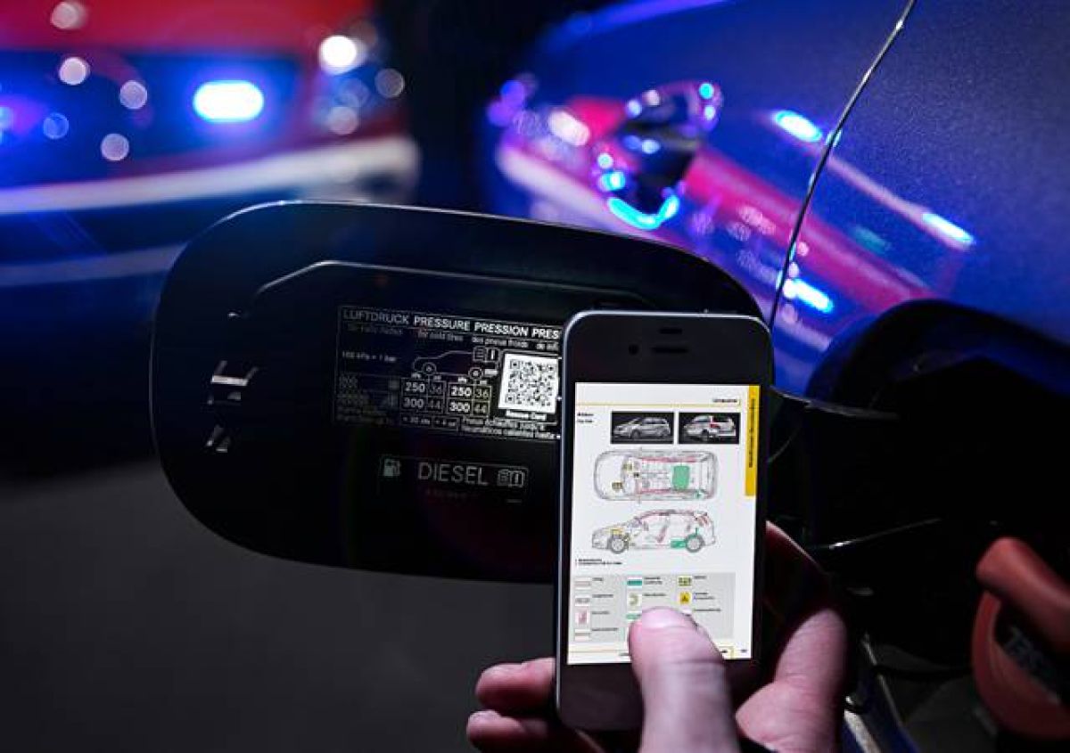 Mercedes-Benz to use QR codes in providing rescue sheet - Auto News