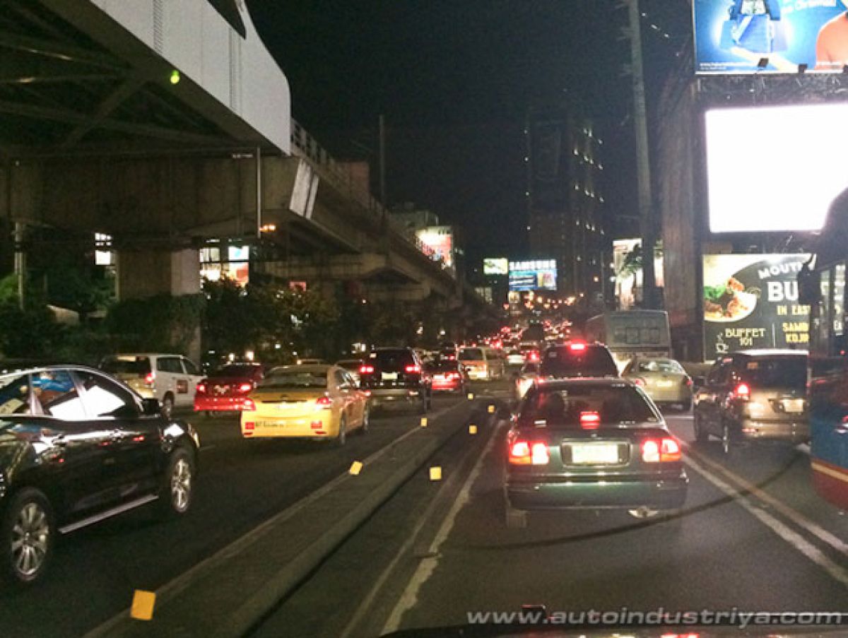 MMDA on the lookout for rock throwing hooligans - Auto News