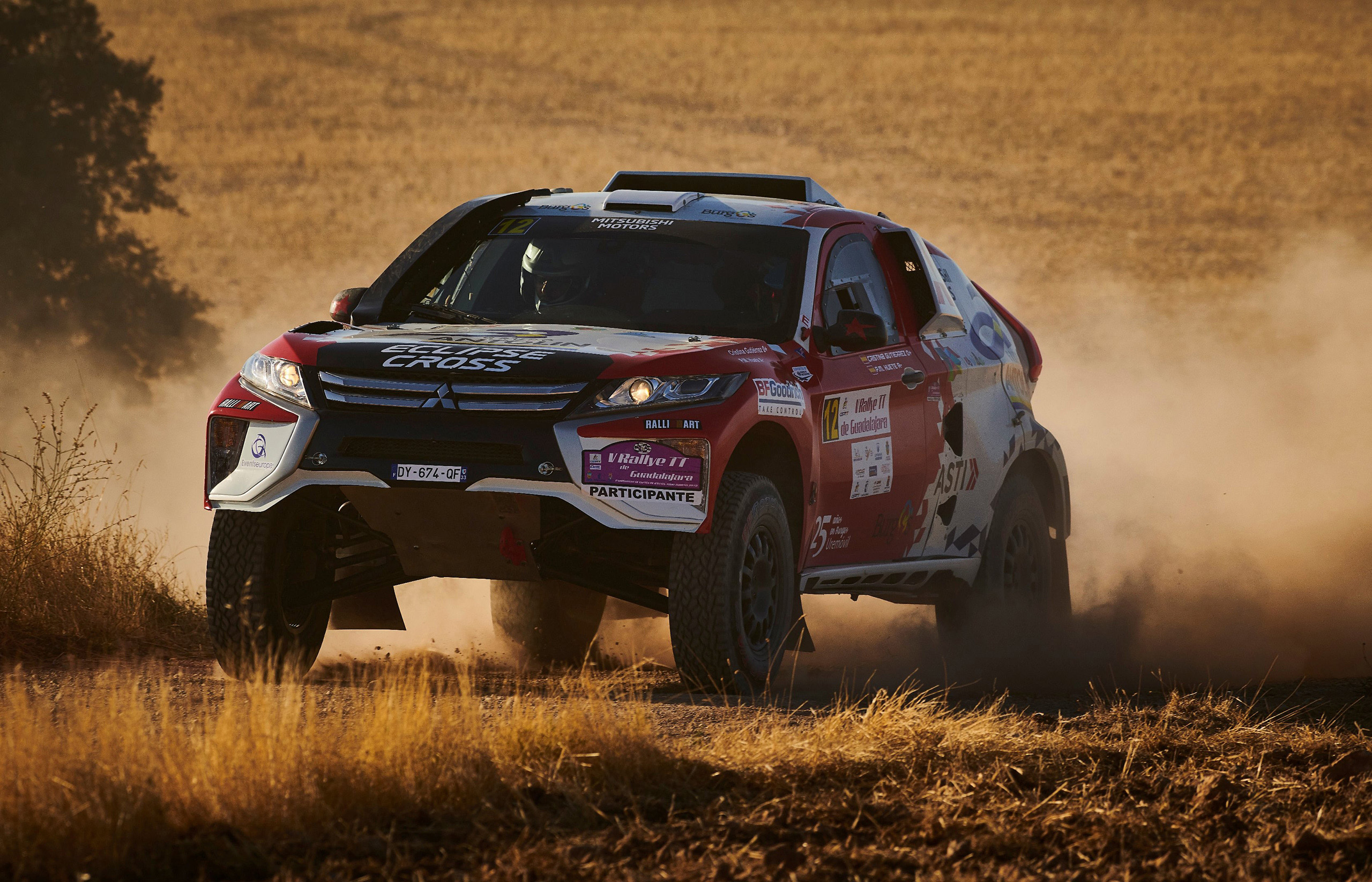 Lady-driven Mitsubishi Eclipse Cross to challenge 2019 Dakar Rally ...