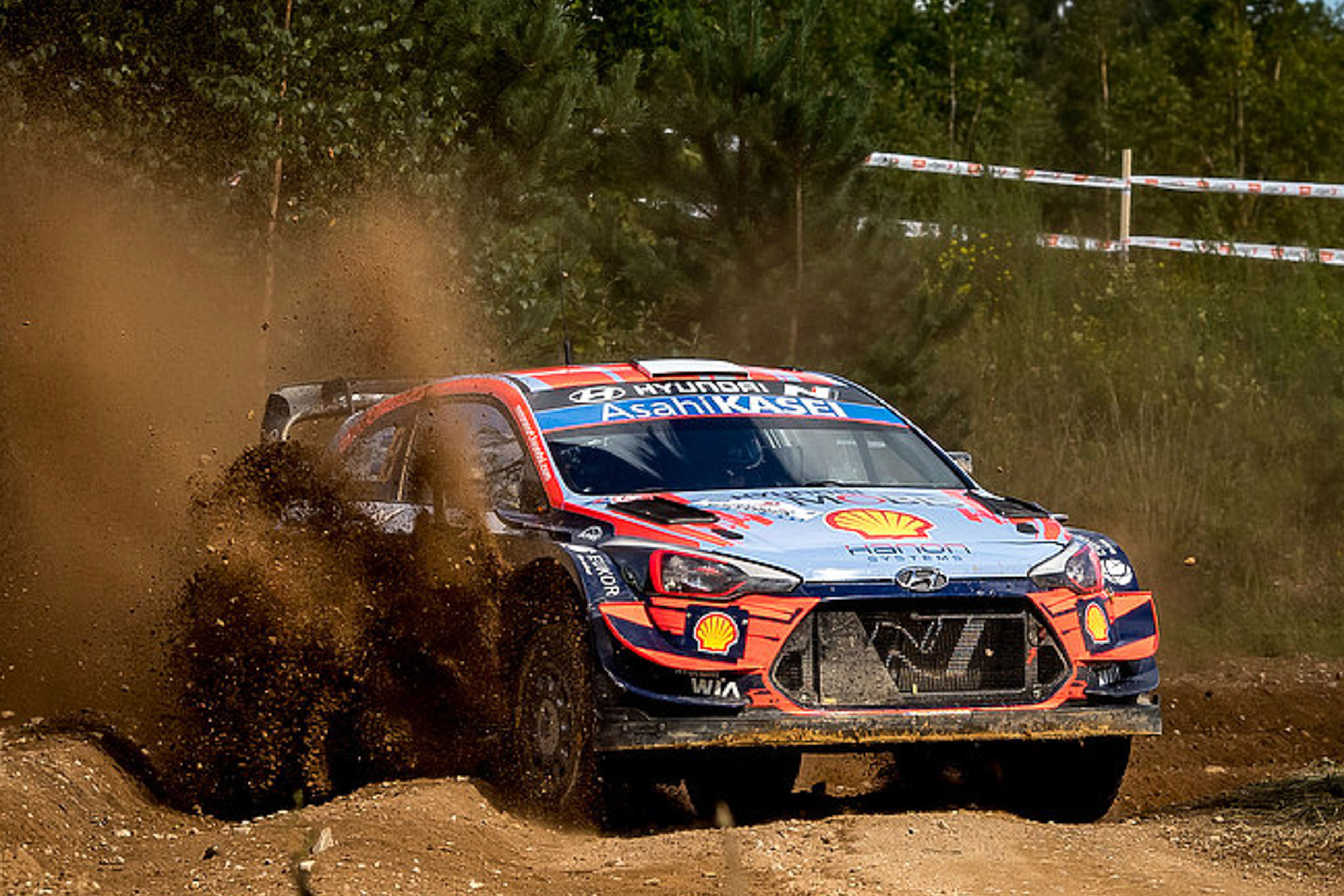 Hyundai inches closer to Toyota in World Rally Championship - Racing News