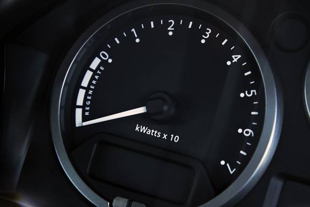 Geneva 2013 Preview: Land Rover electrifies the Defender - Auto News