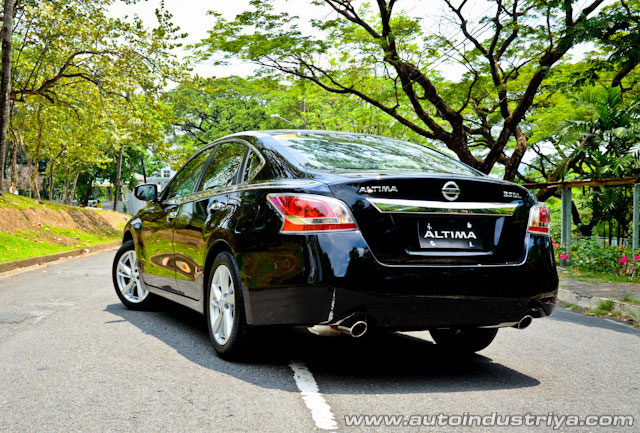 2014 Nissan Altima 3.5 V6 SL CVT - Car Reviews