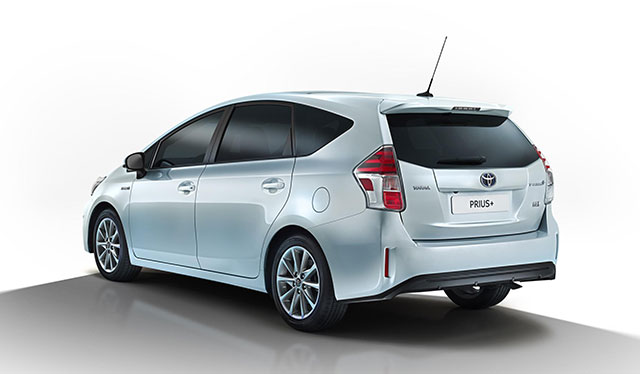 Toyota takes the wraps off the 2015 Prius+ - Auto News