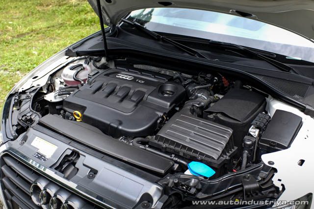 2015 Audi A3 2.0 TDi Attraction DCT - Car Reviews