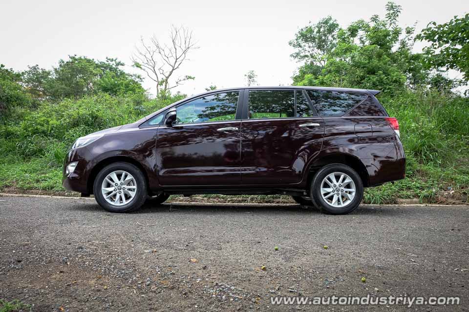 2016 Toyota Innova 2.0 G AT - Car Reviews