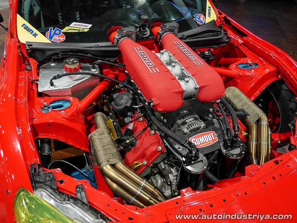 SEMA 2016: Toyota 86 swaps boxer engine for Ferrari V8 - Auto News