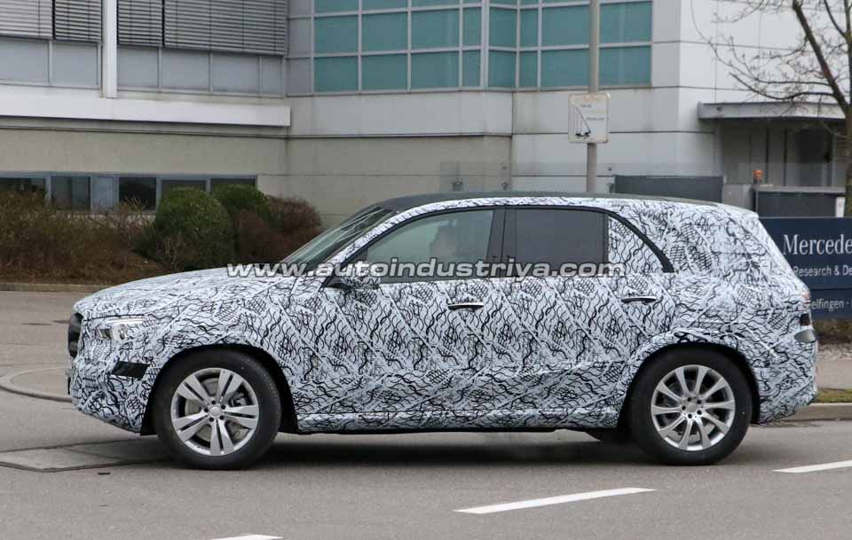 Spied: Next-gen Mercedes-Benz GLE sheds more cover - Auto News