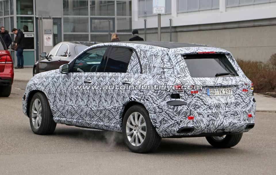 Spied: Next-gen Mercedes-Benz GLE sheds more cover - Auto News