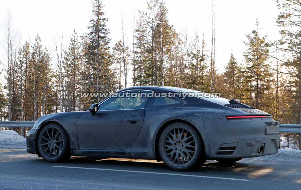 Spied: Porsche continues development for next-gen 911 - Auto News