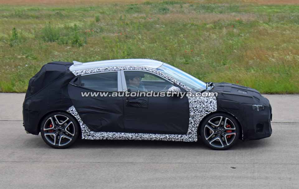 Spied: 2019 Hyundai Veloster Turbo N prototype sighted - Auto News