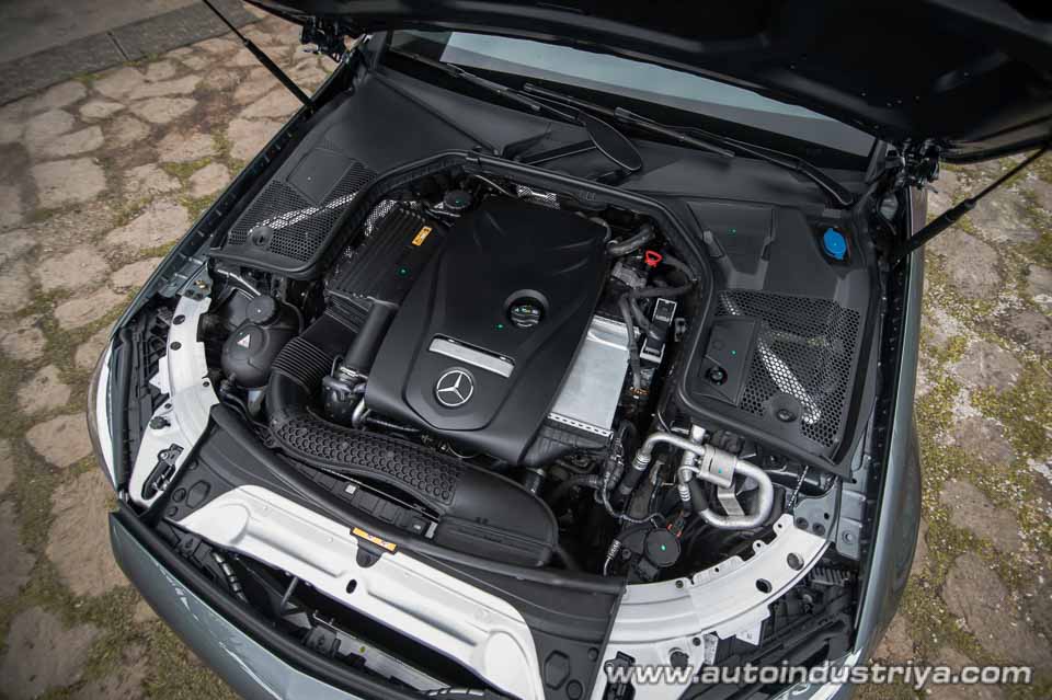 2017 Mercedes Benz C180 Avantgarde - Car Reviews