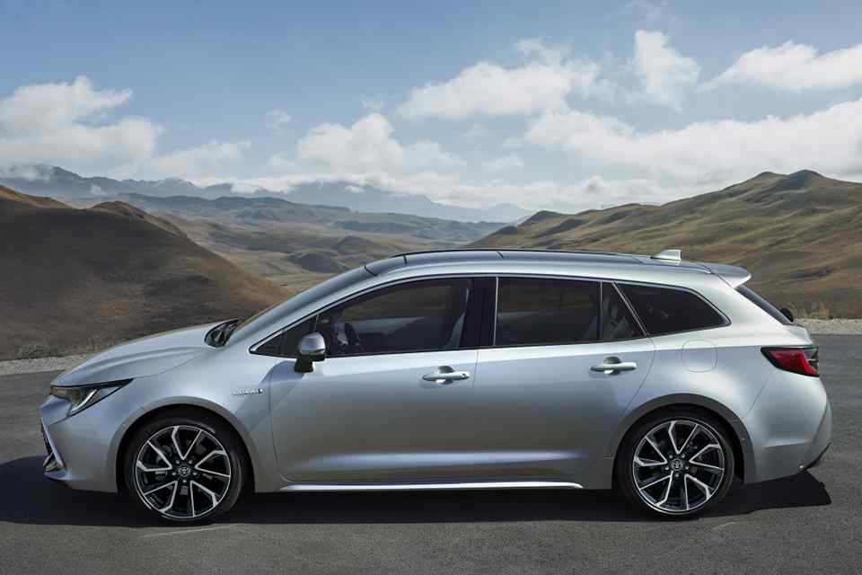 You don't have to wait long for next-gen Toyota Corolla Altis - Auto News