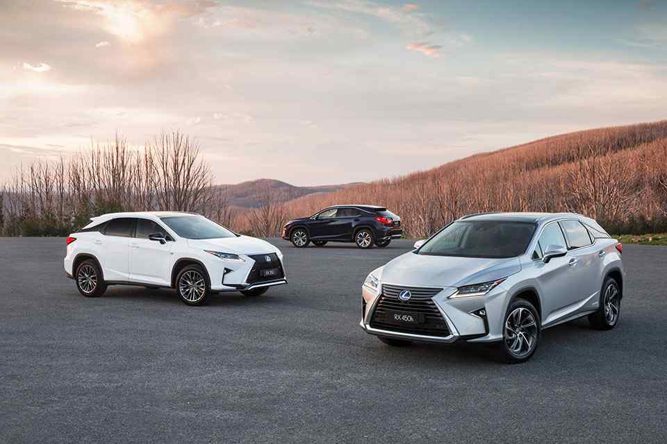 India gets their first taste of Lexus cars - Auto News