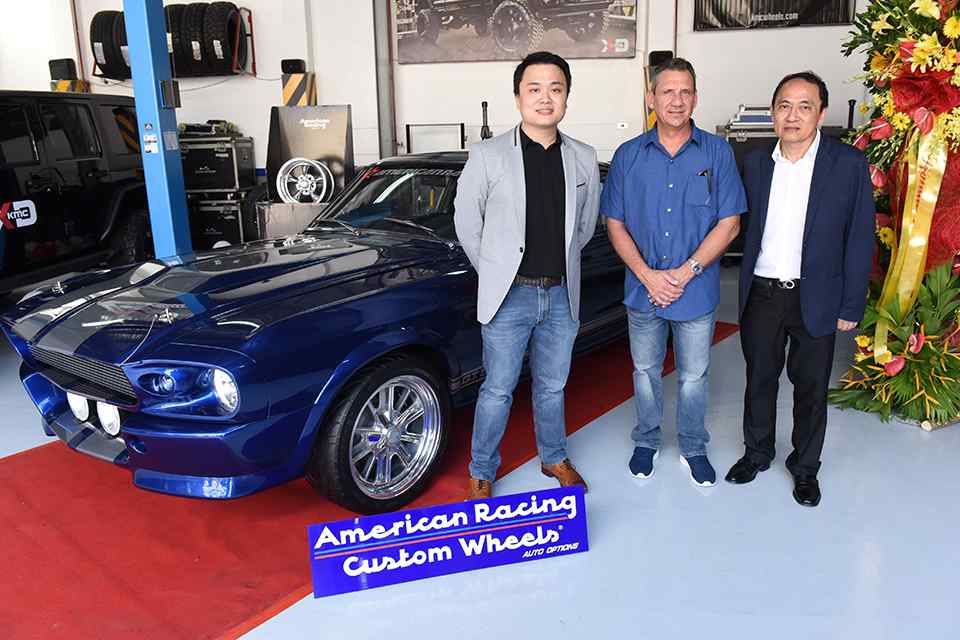 Auto Options opens new flagship showroom - Auto Industry News