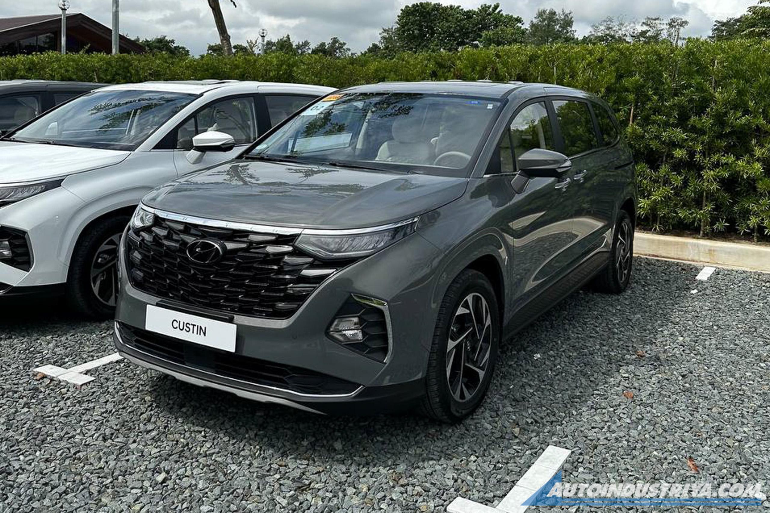 2024 Hyundai Custin minivan starts at PHP 1.770M - Auto News